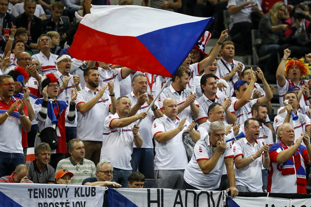 Češi v akci, pátek 28. 3. Menšík prošel v Miami do finále, Fruhvirtová ...